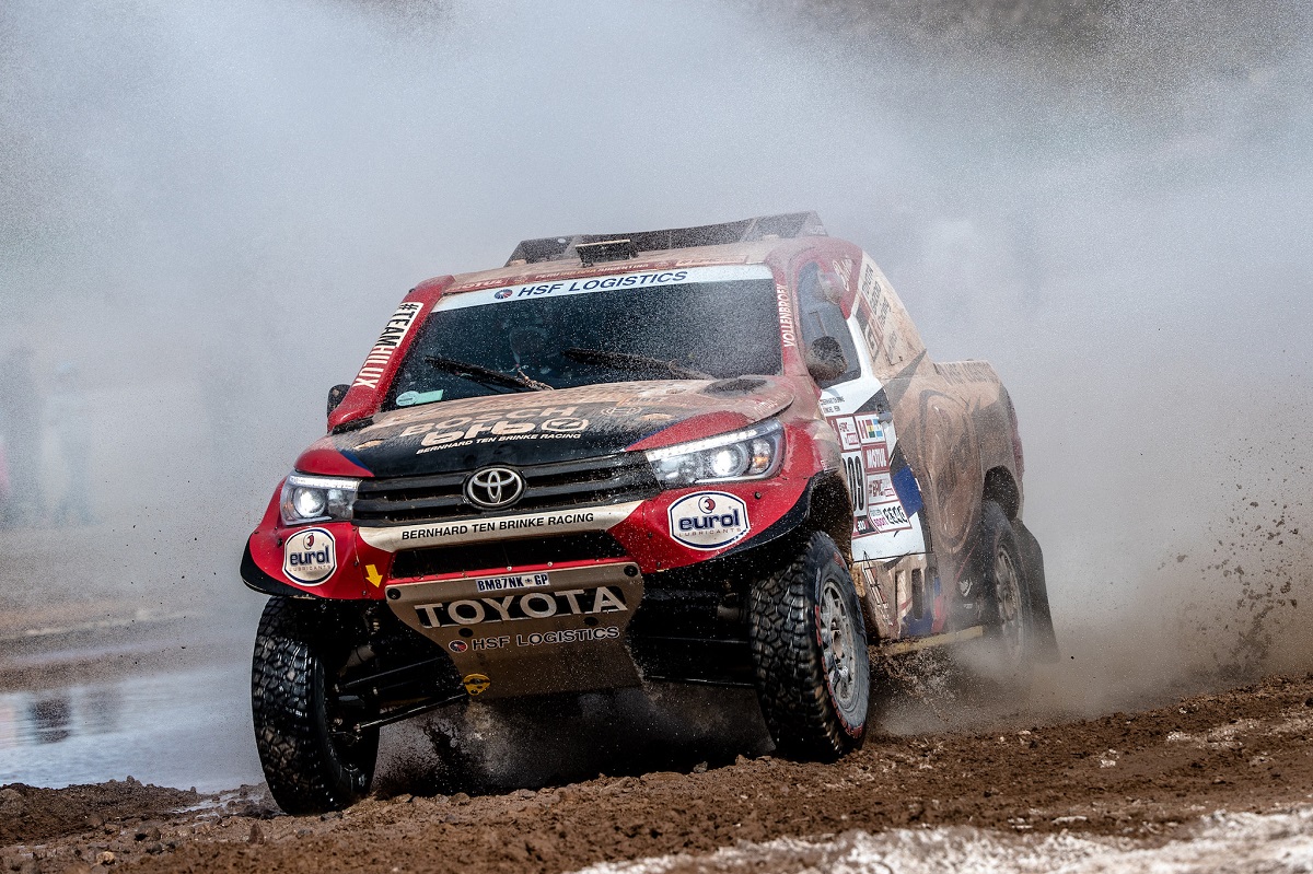 HiLux Takes Third Dakar Stage Victory - Toyota Lifestyle